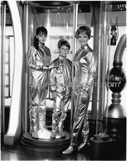 Angela Cartwright Autographed Pix